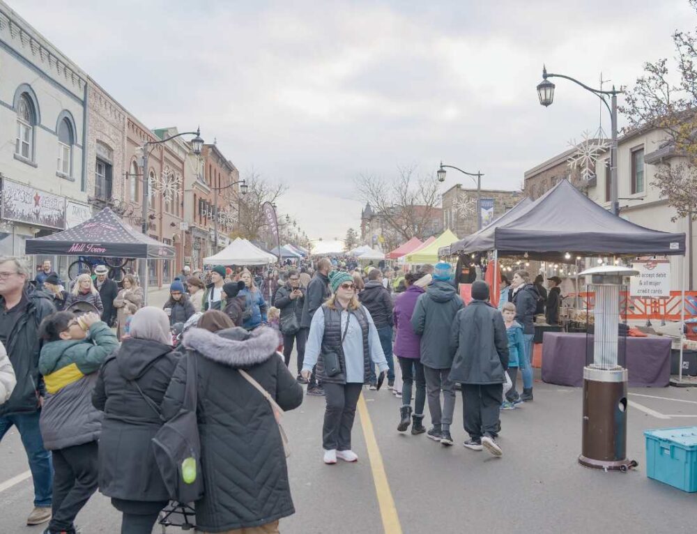Rotary Park Pool Opens - Downtown Milton Business Improvement Area